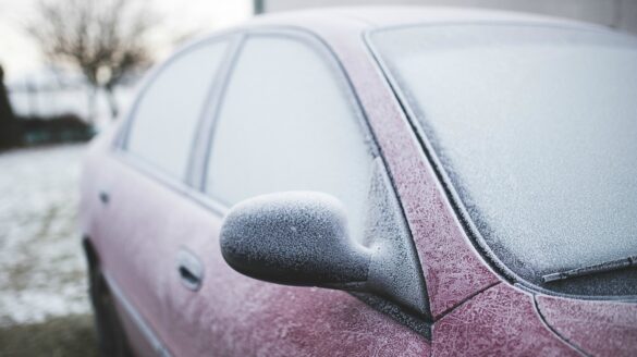 Quickly de-icing car windows: This is how it works - Practical Tips