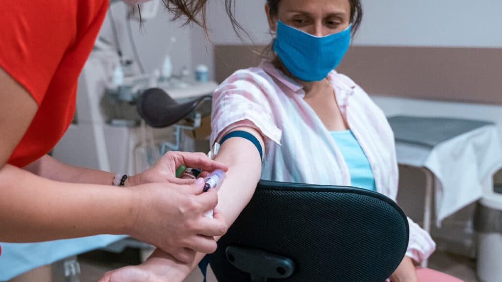 Hoover washing machine shows error E20: What you can do - Practical Tips