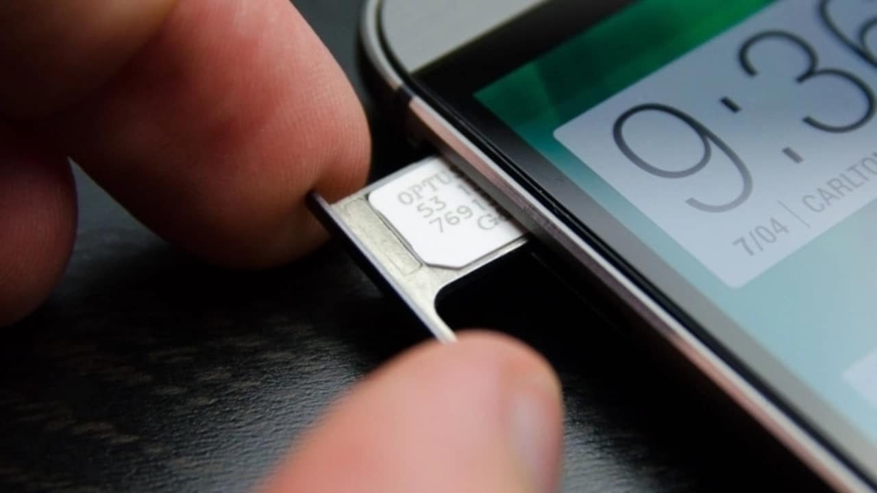 iPhone 7 SIM card: What size do I need? - Practical Tips