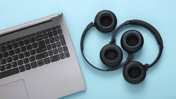 Collegare 2 cuffie a un PC: ecco come funziona - Practical Tips