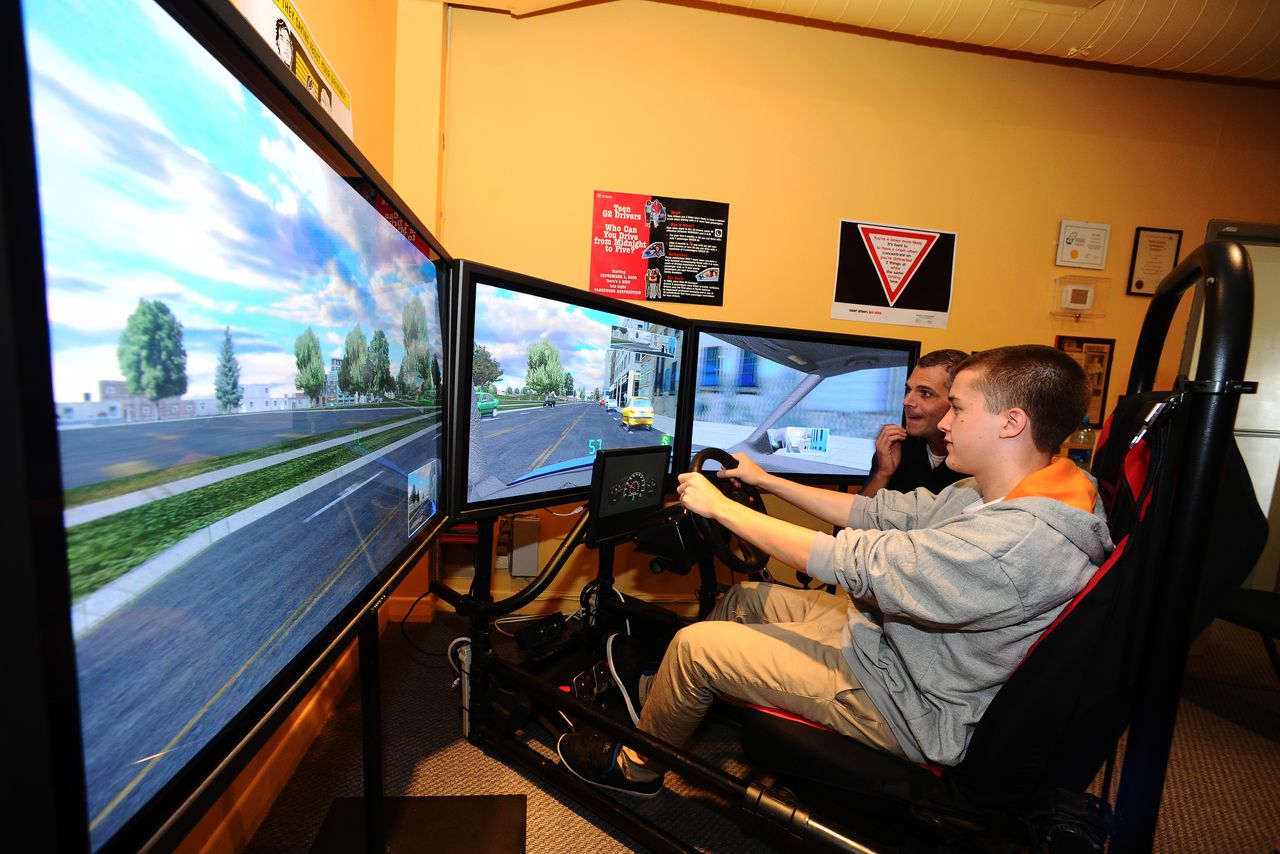 Learning to drive with driving simulators: The 3 best games - Practical ...
