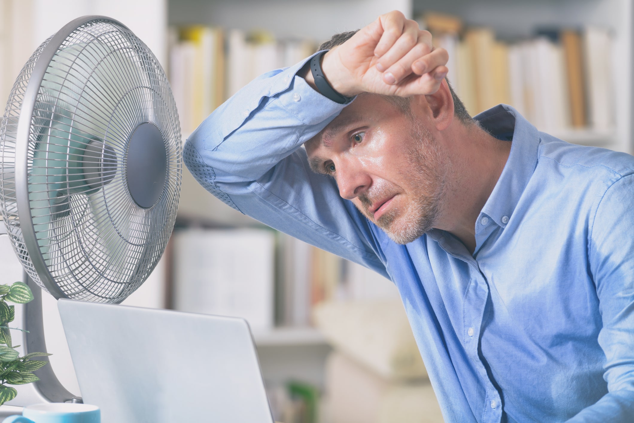No work due to heat in the office: Sweating is not necessary ...
